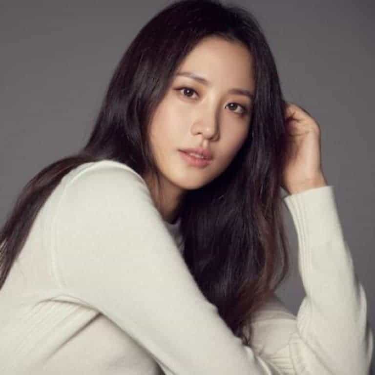 5 Film Terbaik Claudia Kim, Si Cantik Pemeran Nagini